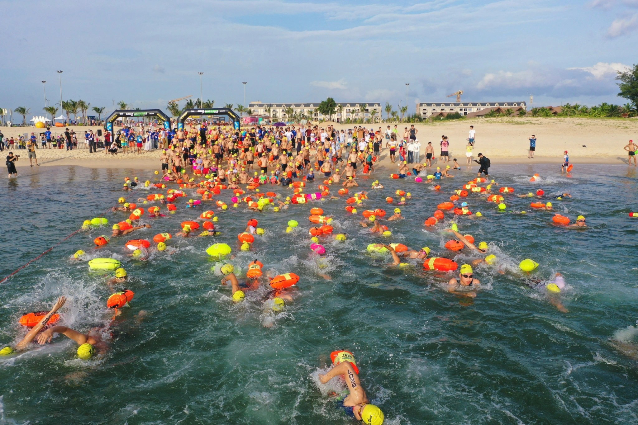 Regal Legend - Tâm điểm mới của những lễ hội thể thao biển sôi động ...